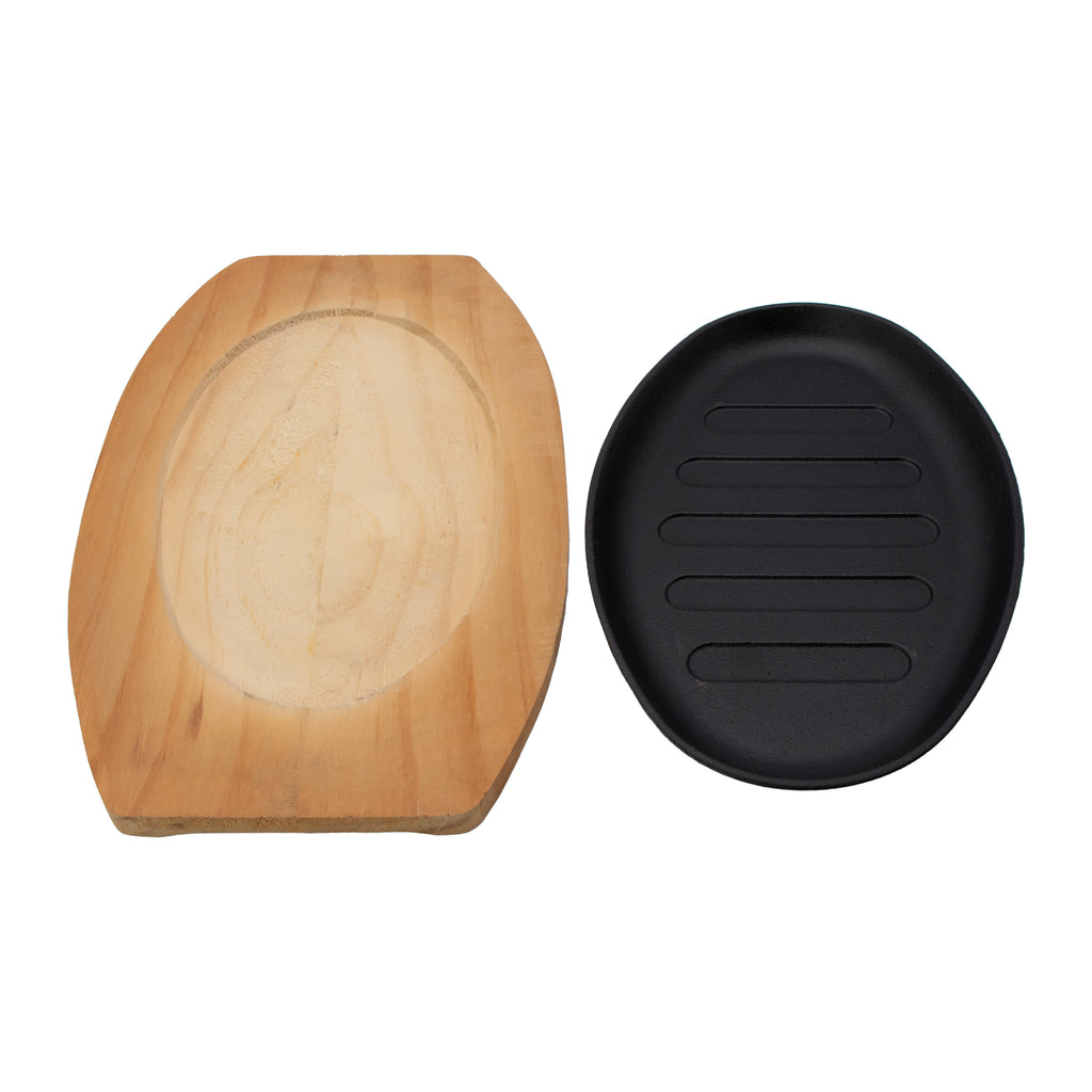 REGENT COOKWARE CAST IRON OVAL STEAK PLATE ON A WOODEN BOARD, (315X180 ...